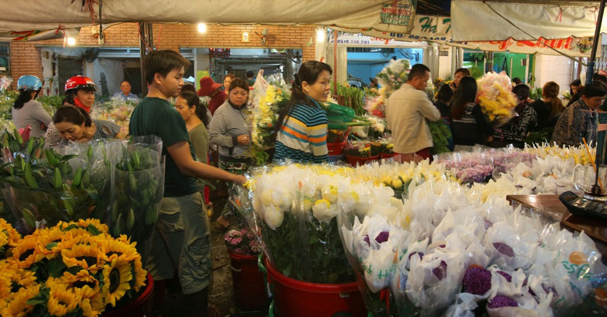 Có gì bên trong 5 CHỢ ĐẦU MỐI "không bao giờ ngủ" tại TP.HCM?
